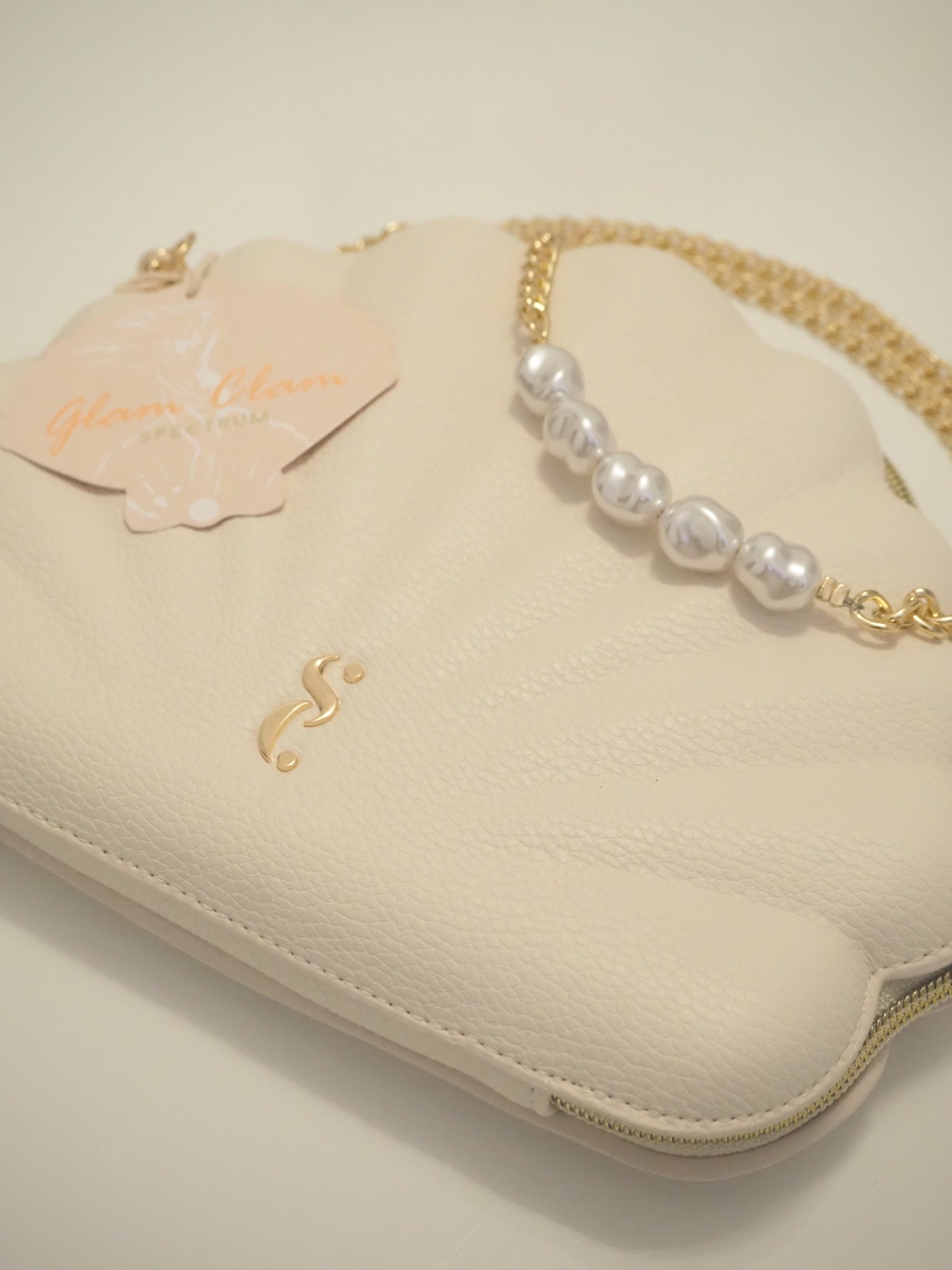 Spectrum Collections Glam Clam Bag And Brush Review - Finding Eden With Eve